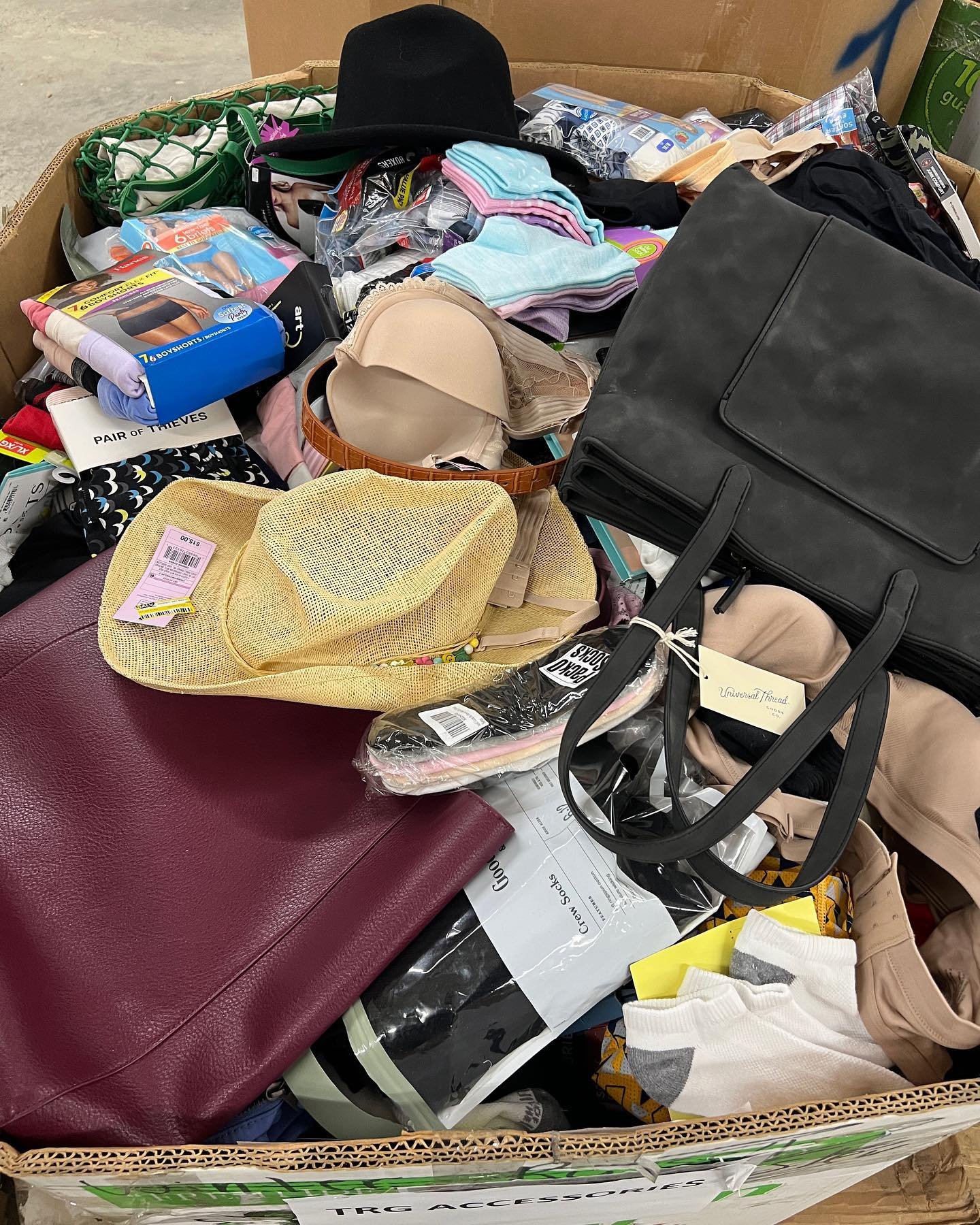 Target Accessories Pallet - Pallet Liquidation Warehouse